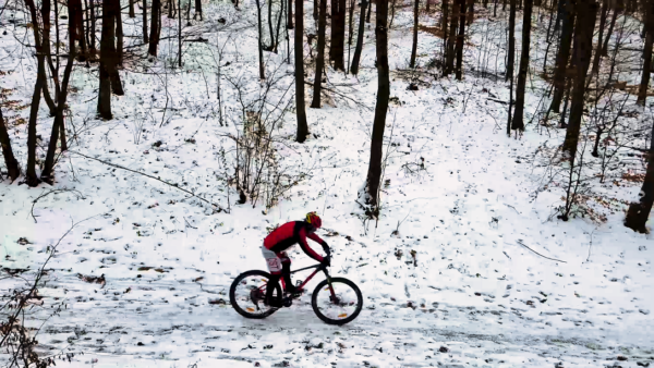 Top 3 reasons why you should go on snow cycling - Bikademy